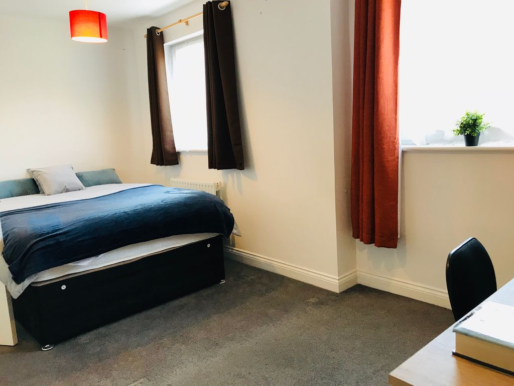 Room to rent in White Star Place, Southampton SO14, £695 pcm - Zoopla
