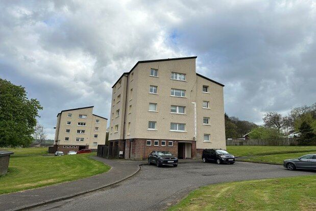 2 bed maisonette to rent in Castle Way, Cumbernauld G67 - Zoopla