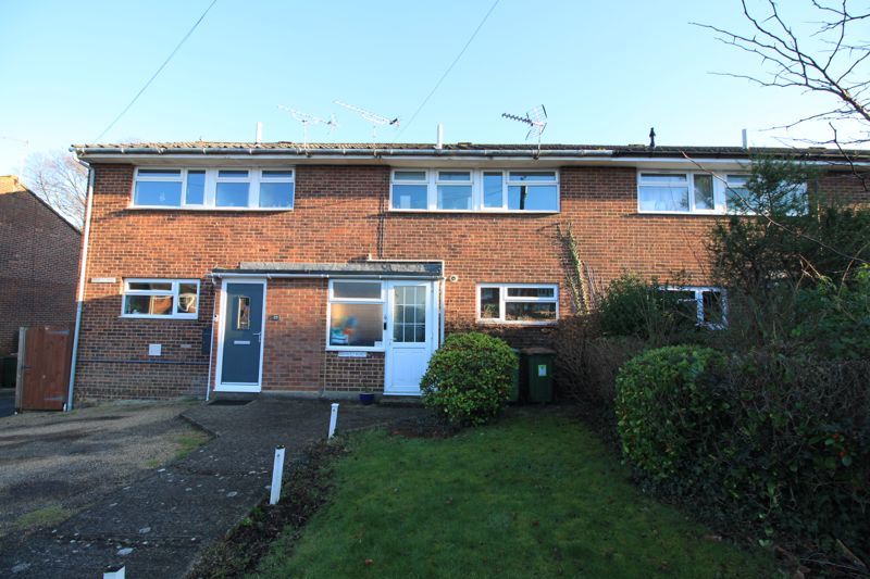 3 bed terraced house to rent in St. Johns Road, Hedge End, Southampton SO30 - Zoopla