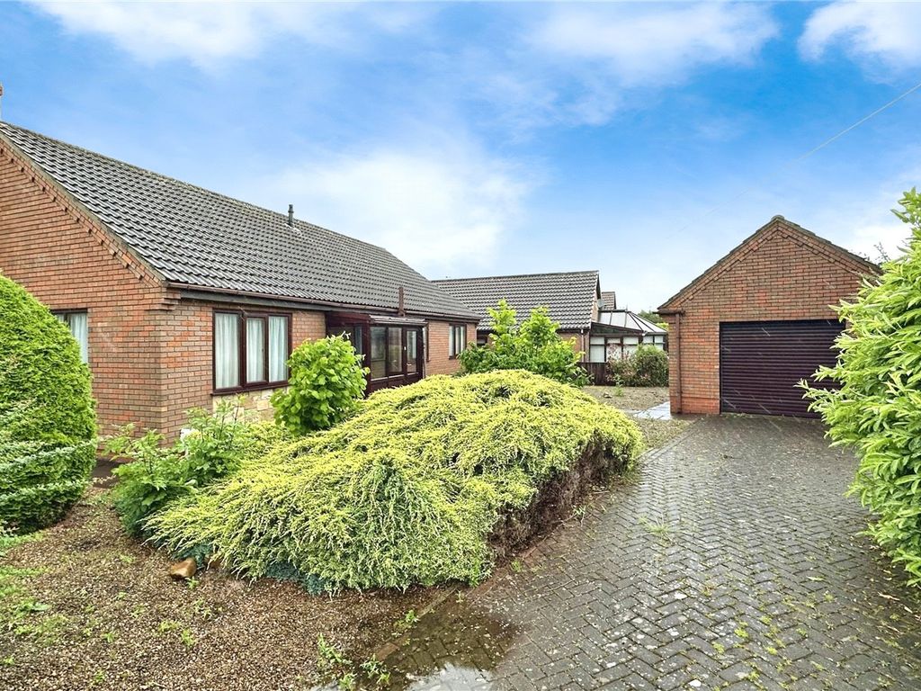 3 bed bungalow for sale in Lidgate, East Cowick, Goole, East Yorkshire ...