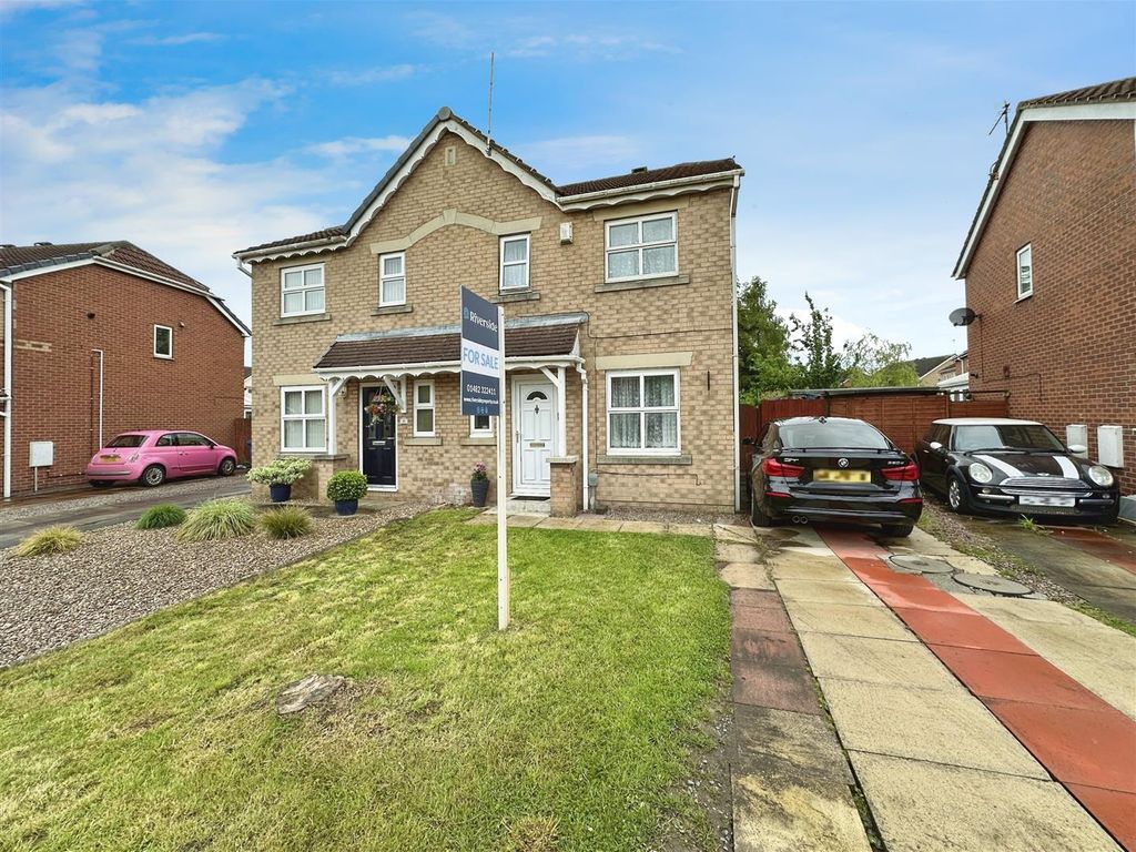 3 bed semi-detached house for sale in Bridgegate Drive, Hull HU9, £ ...