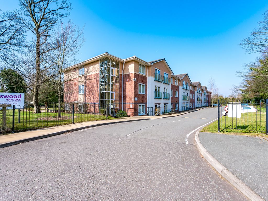 1 bed flat for sale in Heyeswood, Haydock, St Helens WA11, £50,000 - Zoopla