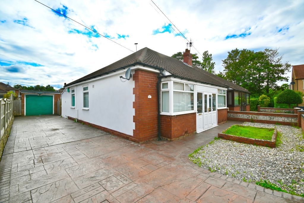 3 bed semi-detached bungalow to rent in Sunnyside, Edenthorpe ...
