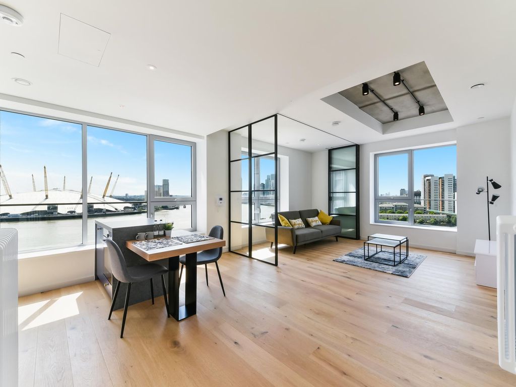 1 bed flat to rent in Douglass Tower, Goodluck Hope, London E14, £2,253 ...