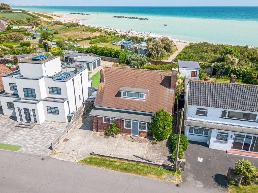 4 bed detached house for sale in Sea Way, Elmer, Bognor Regis, West ...