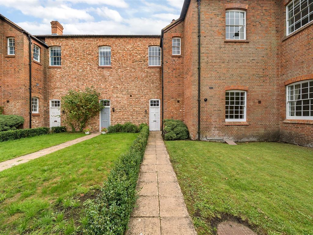 2 bed terraced house for sale in Awdry Road, Devizes SN10 - Zoopla