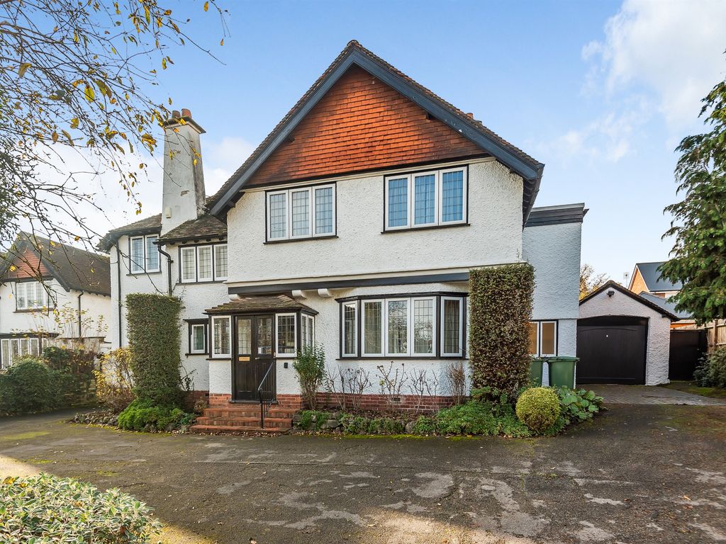 5 bed detached house for sale in Braywick Road, Maidenhead SL6 - Zoopla