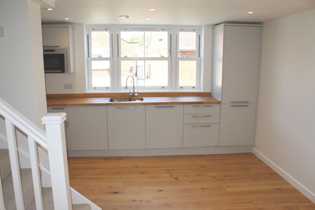 2 bed maisonette for sale in Farncombe Street, Godalming GU7, £265,000 ...