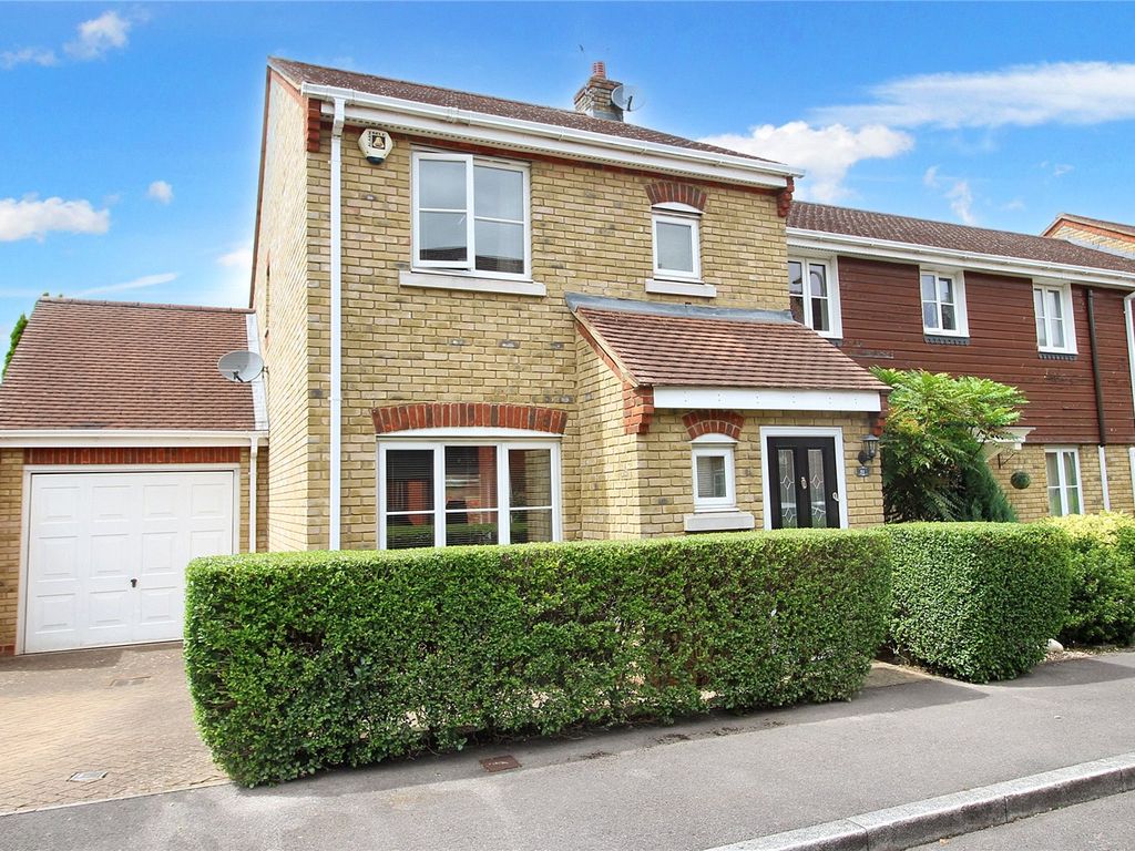 3 bed semi-detached house for sale in Turgis Road, Fleet, Hampshire ...
