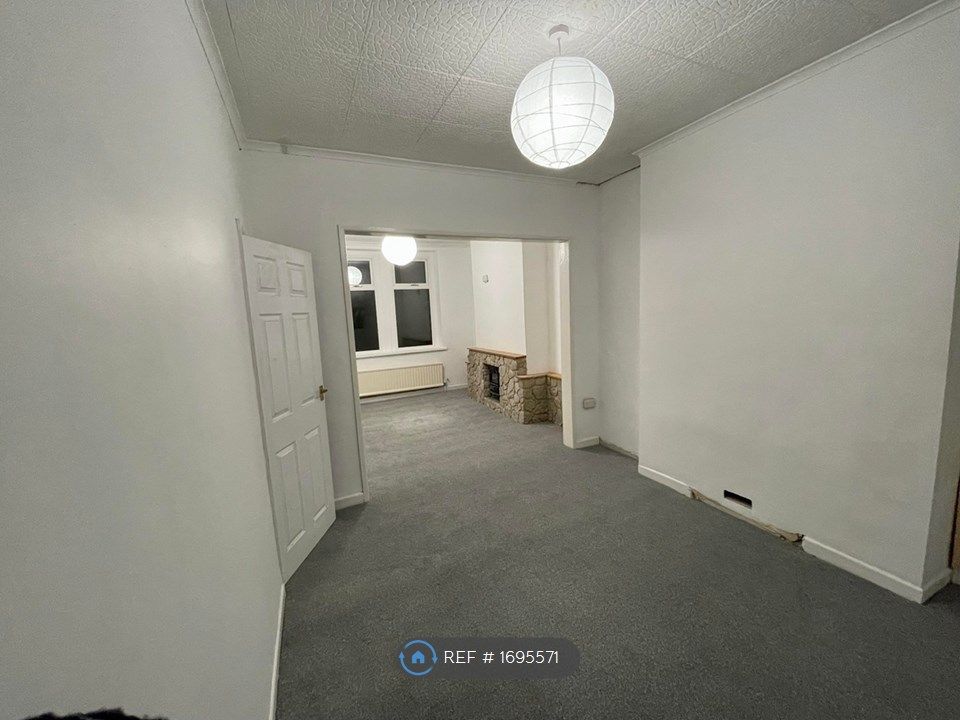 3 bed terraced house to rent in Duckpool Road, Newport NP19 - Zoopla