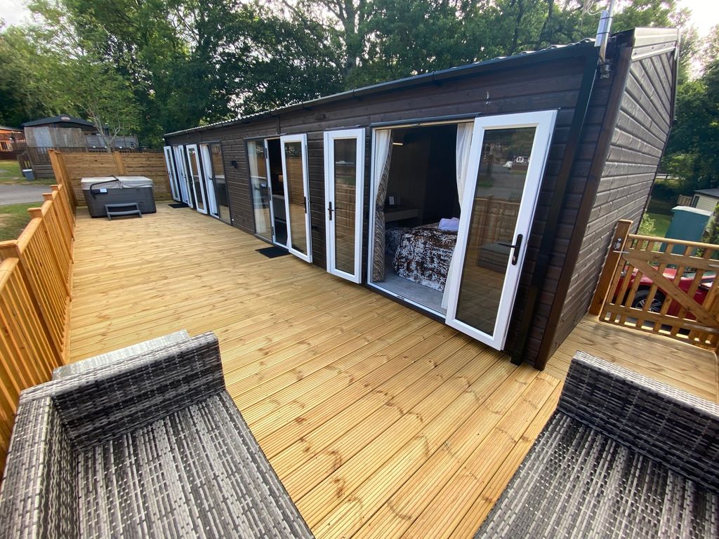 2 bed lodge for sale in Barley Ln, Chudleigh, Devon TQ13 - Zoopla