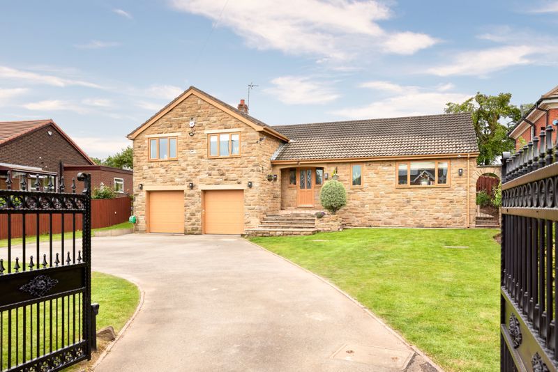 4 bed detached house for sale in Linleys, Valley Road, Darrington WF8 ...