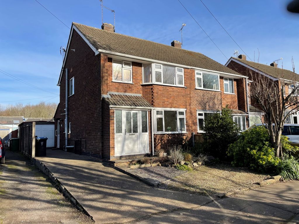 3 Bed Semi Detached House For Sale In Walnut Close Broughton Astley