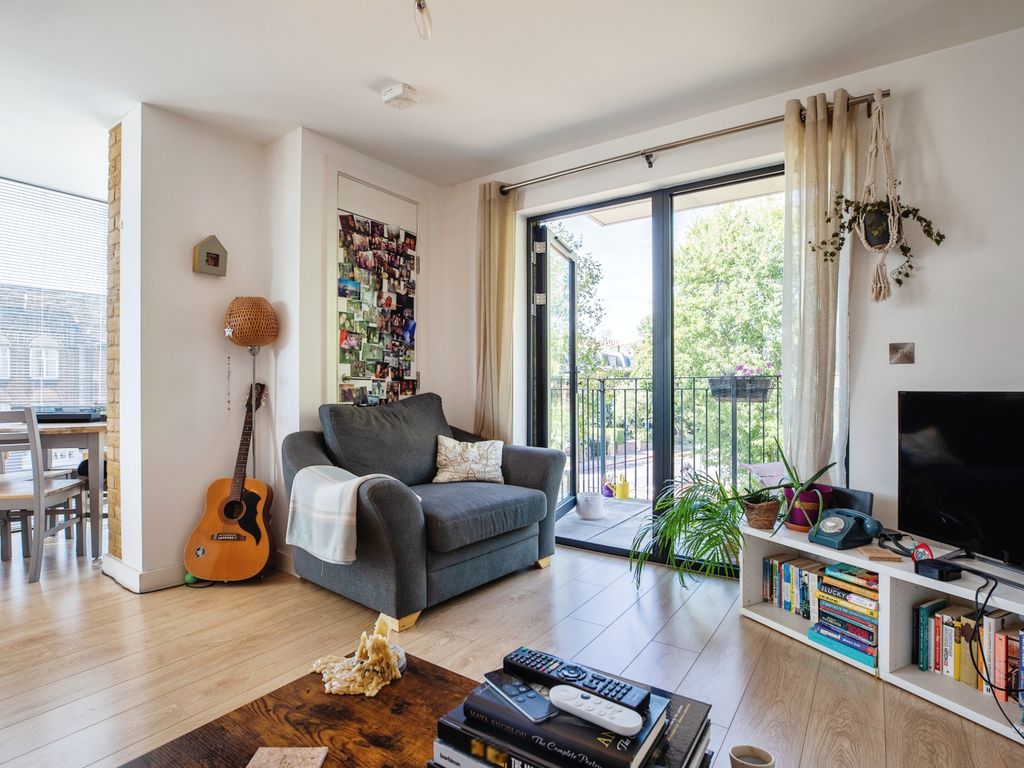 2 bed flat for sale in 243 Brixton Road, Stockwell SW9, £575,000 - Zoopla
