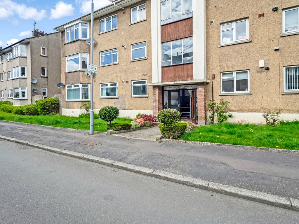 3 Bed Flat To Rent In Weymouth Drive Kelvindale Glasgow G12 £1 350