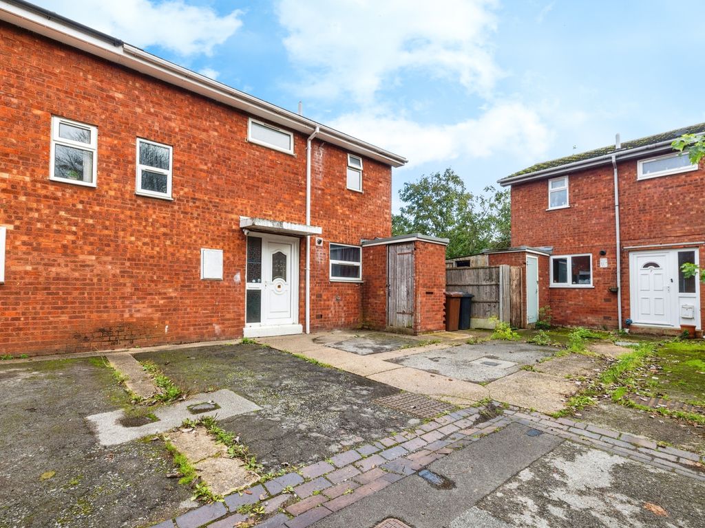 2 Bed Semi Detached House For Sale In Lilac Close Lincoln Ln6 £