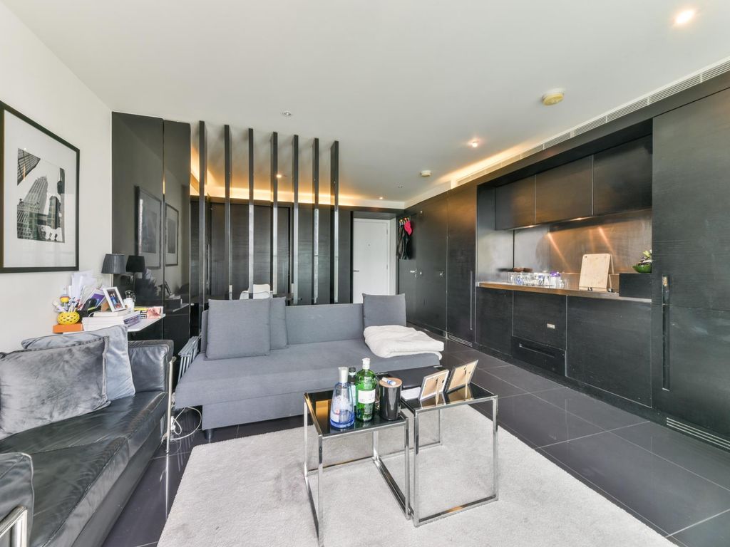 Studio to rent in Pan Peninsula, East Tower, Canary Wharf E14, £1,820 ...