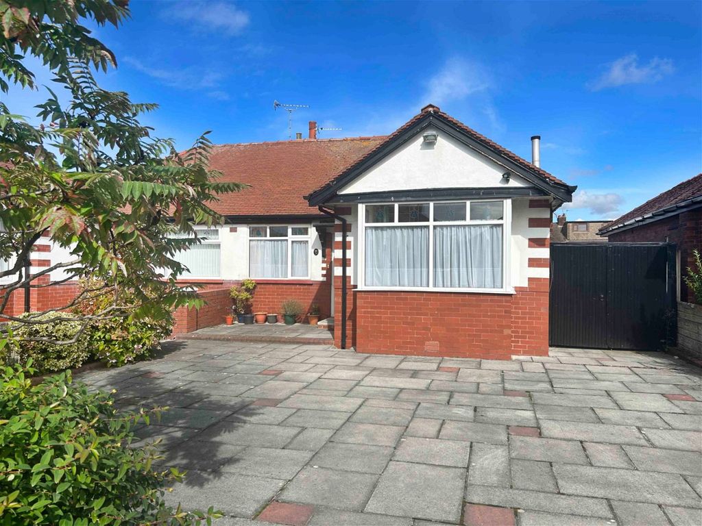2 Bed Semi Detached Bungalow For Sale In Fairhaven Road Marshside