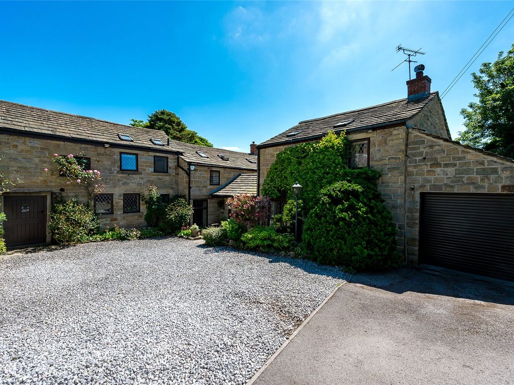 4 bed link-detached house for sale in The Stables, Weetwood Lane Farm ...