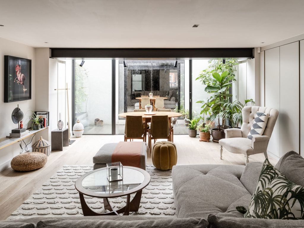 3 bed semi-detached house for sale in Hankey Place, London SE1 - Zoopla