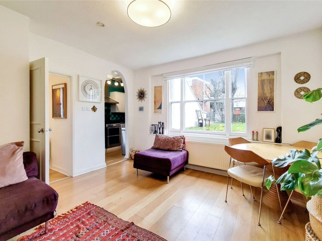 2 bed flat for sale in Avondale Court, Hilldrop Crescent N7 - Zoopla