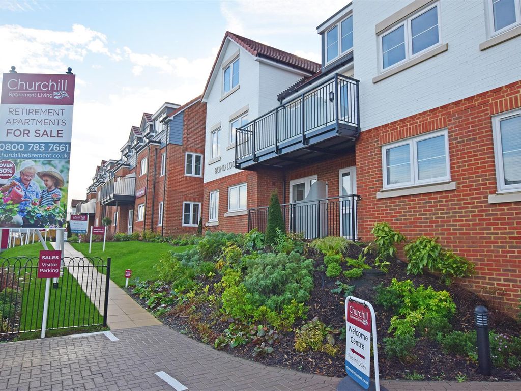 1 bed property for sale in High Street, Rainham, Gillingham ME8, £ ...