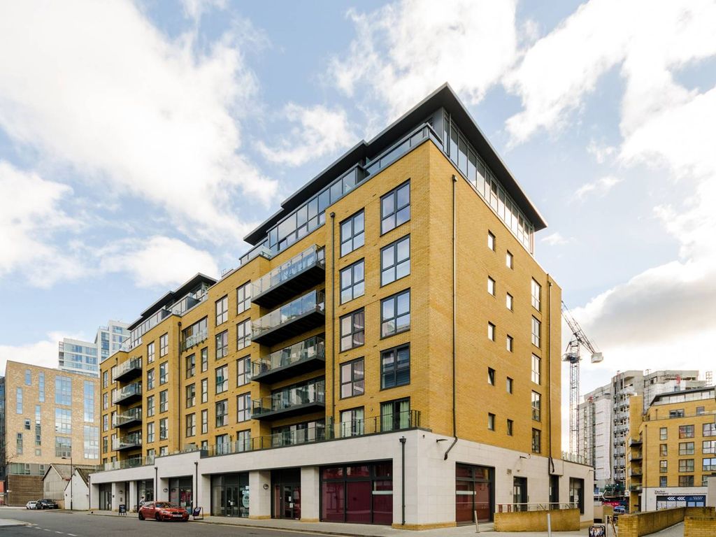 1 bed flat for sale in Knightley Walk, Wandsworth, London SW18, £ ...