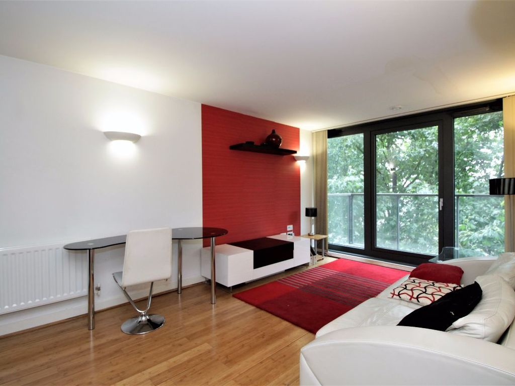 1 bed flat to rent in Elektron Tower, Blackwall Way, Canary Wharf E14 ...