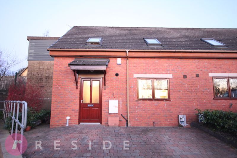 3 Bed Semi Detached House To Rent In Croft Mews Milnrow Rochdale Ol16