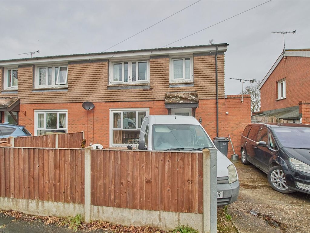3 Bed Semi Detached House For Sale In Moore Road Barwell Leicester