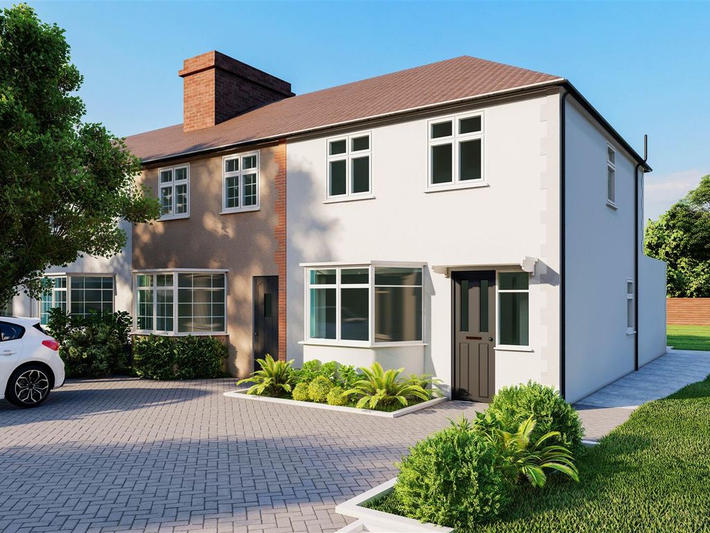 3 bed end terrace house for sale in Leighton Road, Enfield EN1 - Zoopla