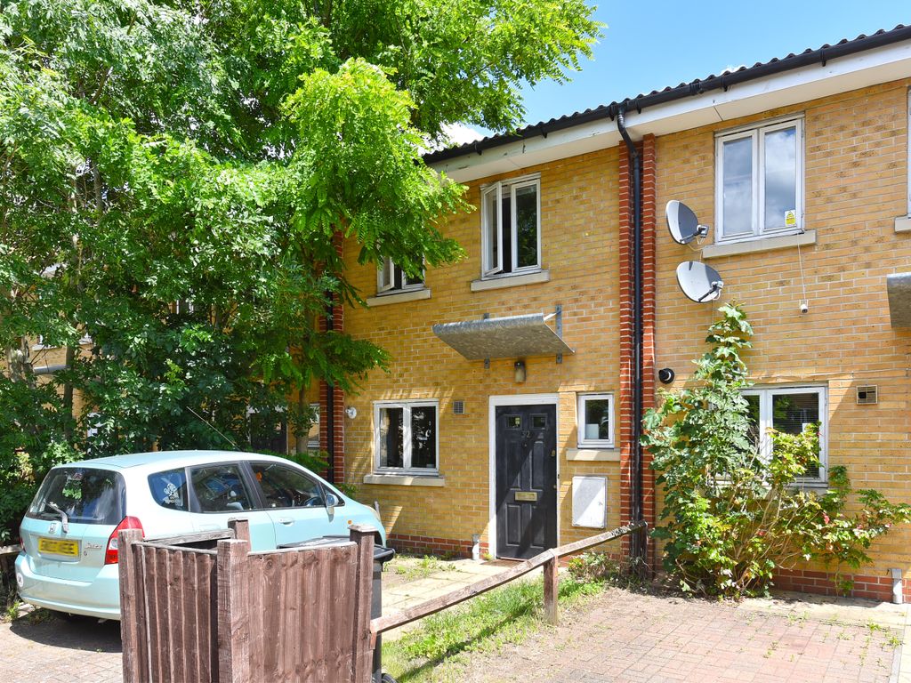 2 bed detached house to rent in Shalbourne Square, London E9, £2,200 ...