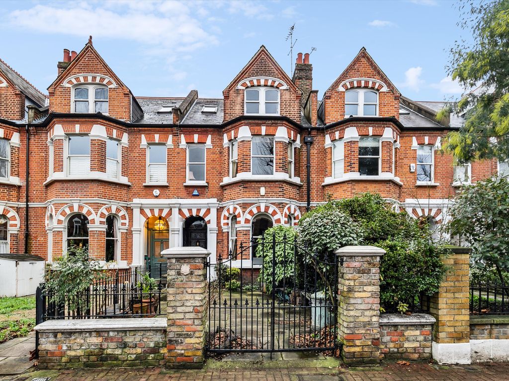 4 bed terraced house for sale in Westover Road, London SW18 - Zoopla