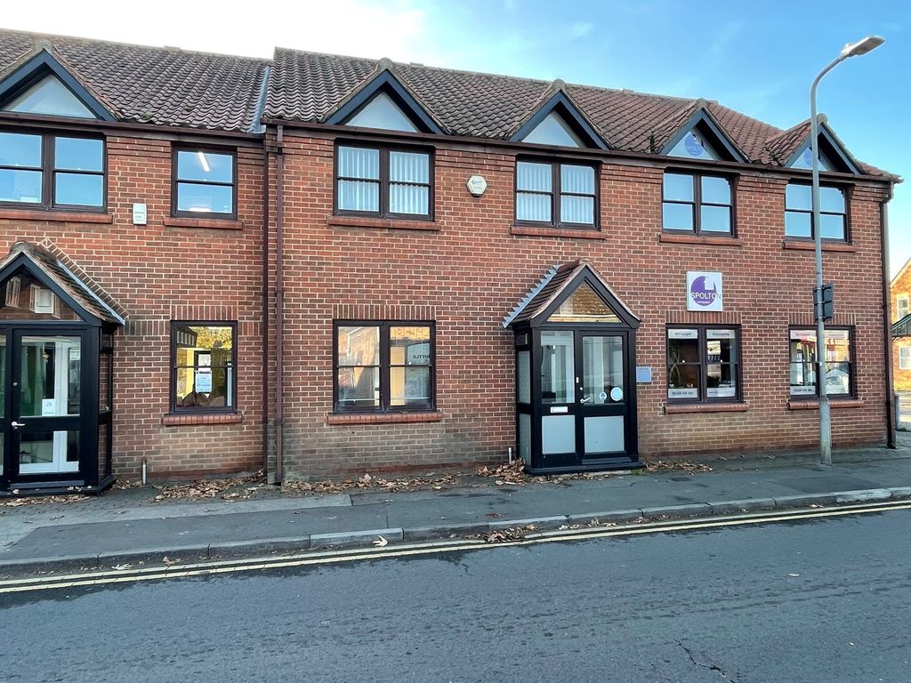 Office to let in 5 Mill House, Carre Street, Sleaford NG34, £9,000 pa ...