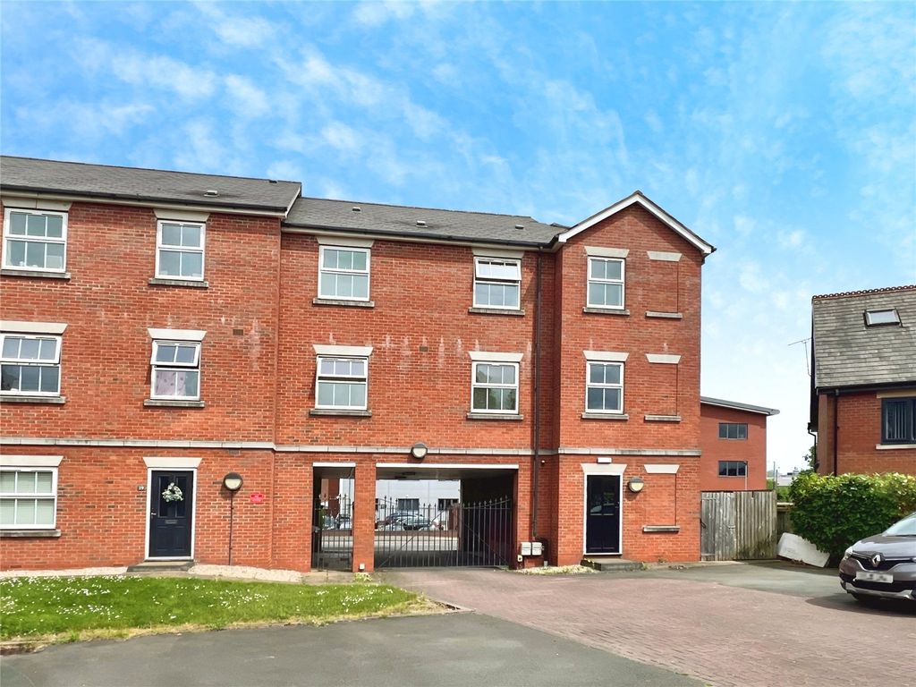 1 bed flat for sale in Broadwell Road, Oldbury, West Midlands B69, £ ...