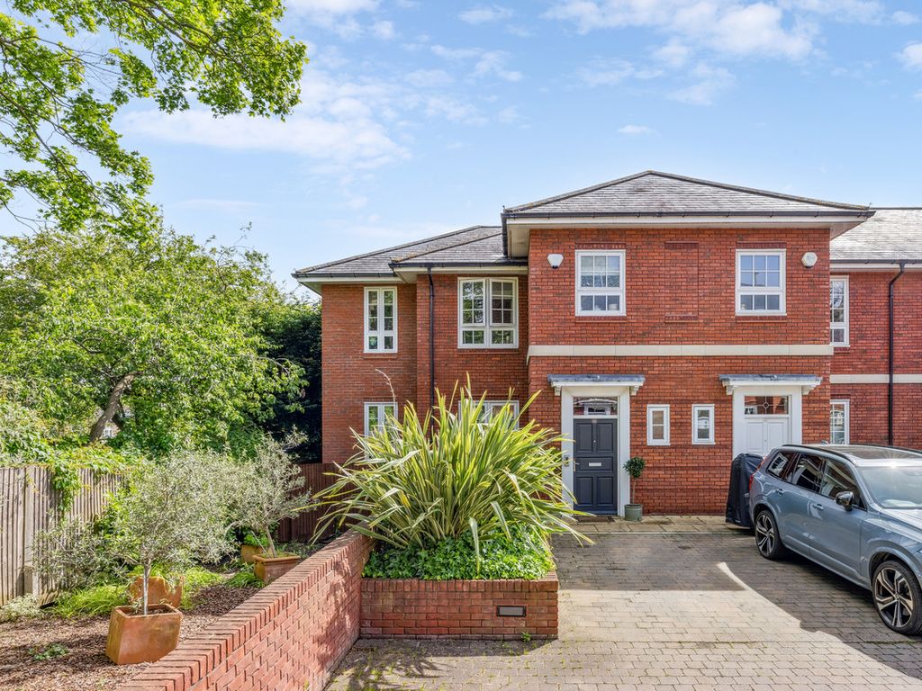 5 bed end terrace house for sale in Arcadian Place, London SW18, £ ...