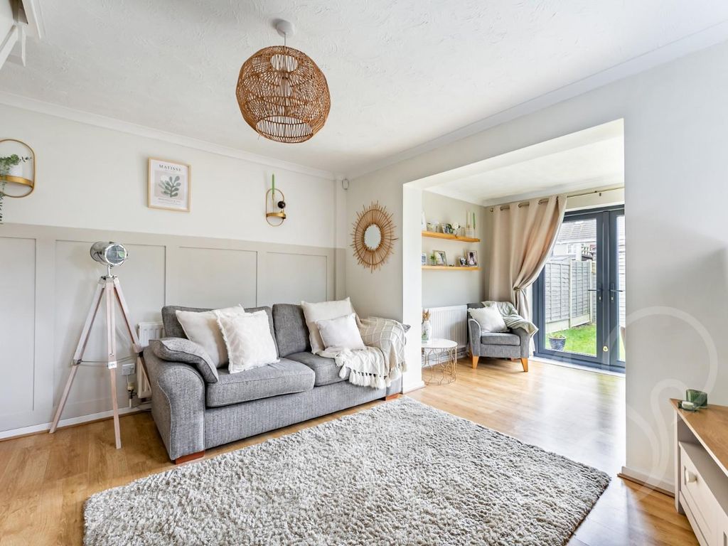 2 bed semi-detached house for sale in Adelaide Drive, Colchester CO2, £ ...