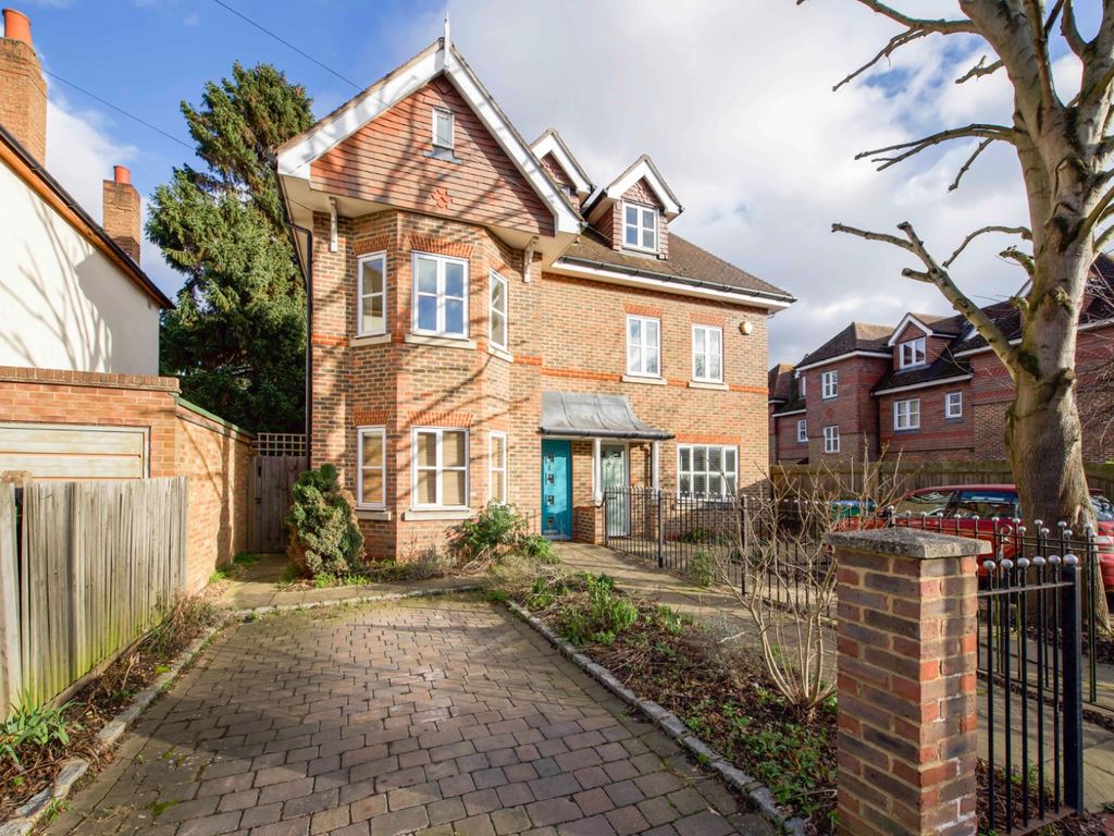 3 Bed Semi Detached House For Sale In Percy Road Hampton Greater