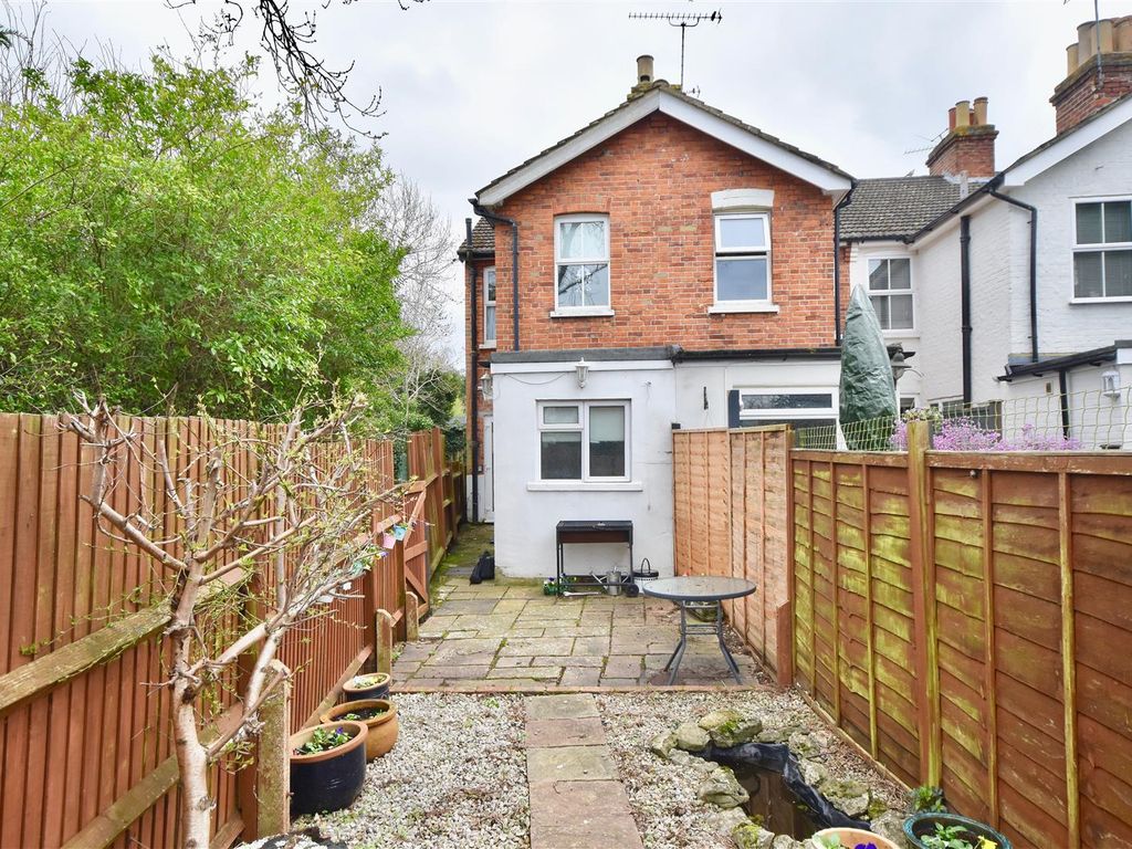 3 bed cottage for sale in Park Walk, Ashtead KT21 - Zoopla