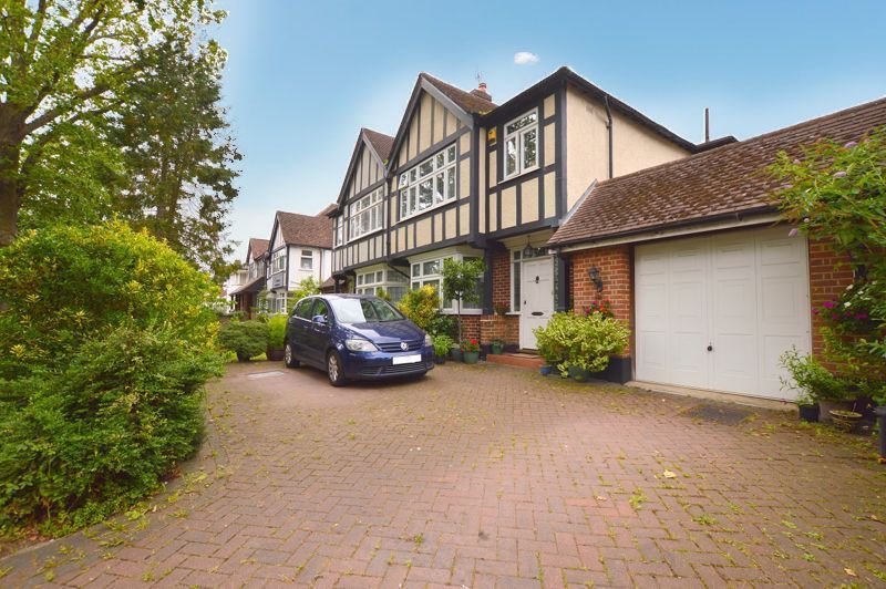 3 Bed Semi Detached House For Sale In Uxbridge Road Hatch End Pinner