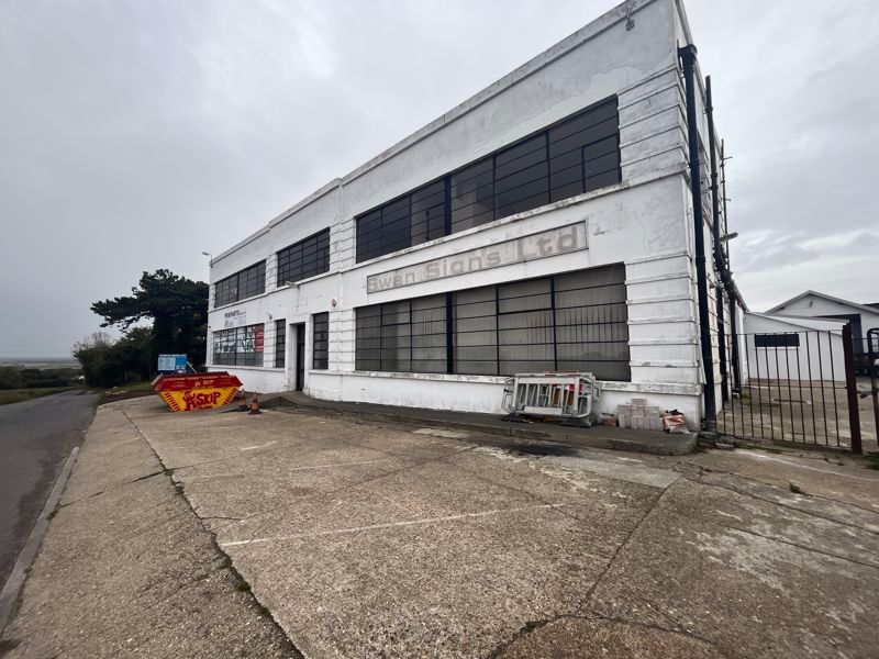 Light industrial to let in Laundry Road, Minster, Ramsgate CT12, £ ...