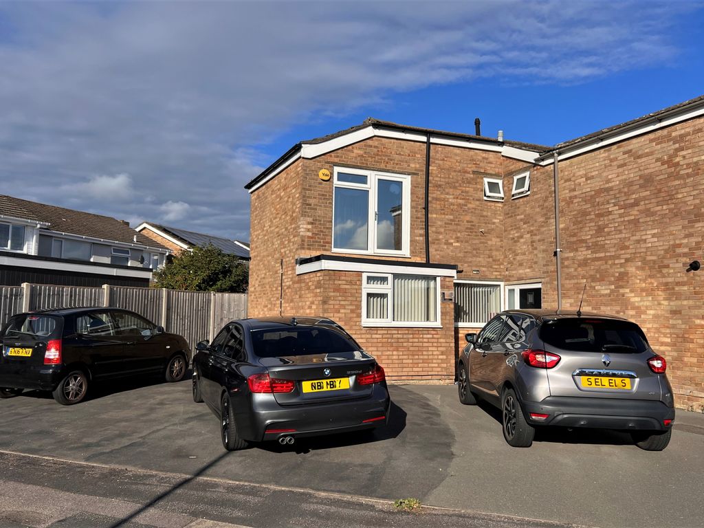 3 Bed Semi Detached House For Sale In Gale Moor Avenue Gosport Po12 £