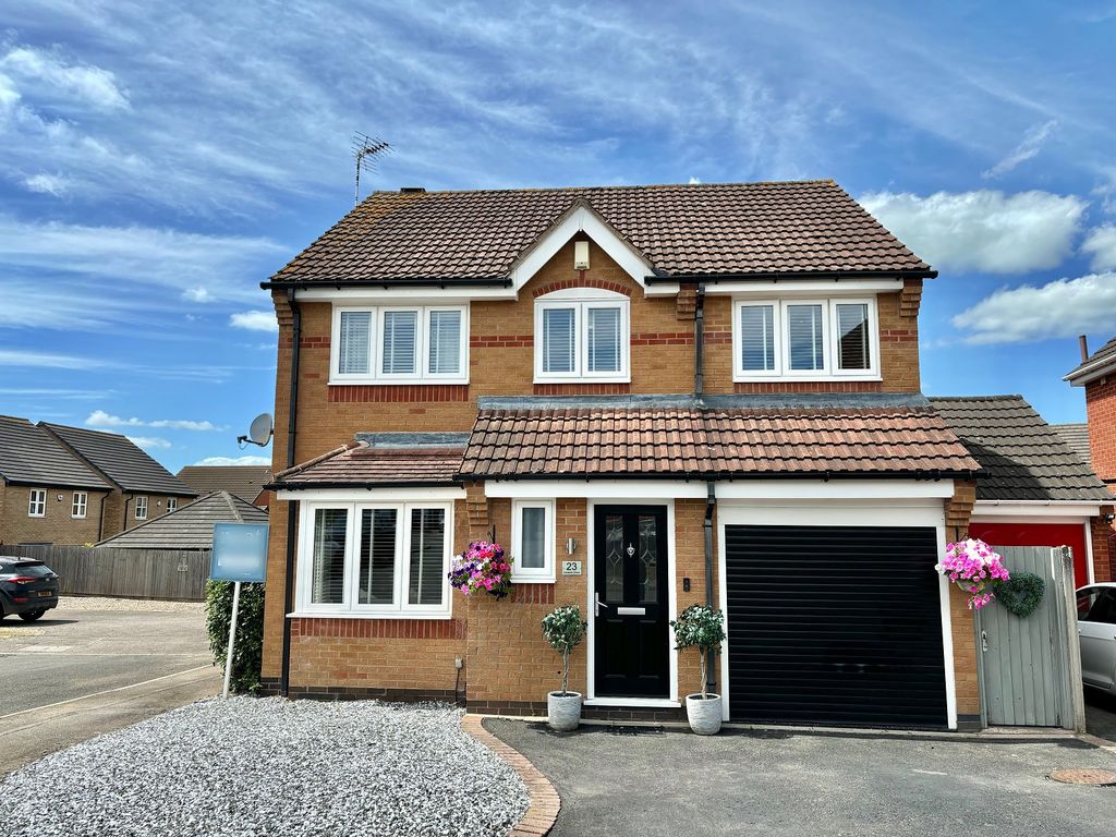 4 Bed Detached House For Sale In Leveret Drive Whetstone Leicester