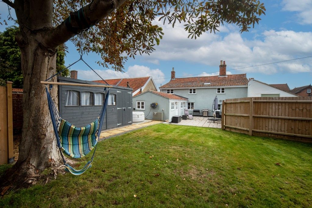 6 bed detached house for sale in High Street, Hopton, Diss IP22 - Zoopla