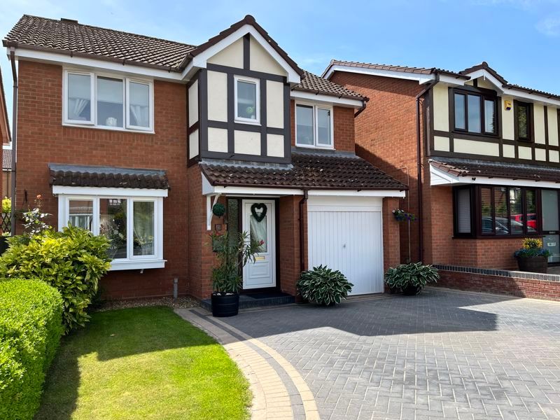 4 bed detached house for sale in Kingfisher Way, Leegomery, Telford TF1 ...