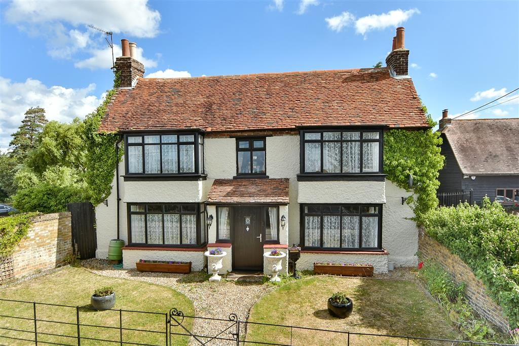 4 bed detached house for sale in Ham Green, Upchurch, Sittingbourne ...