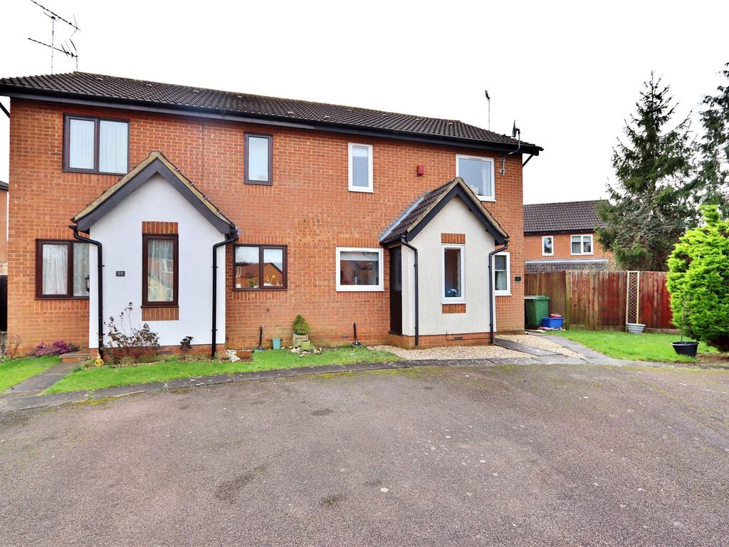 1 Bed Terraced House For Sale In Porlock Lane Furzton Milton Keynes