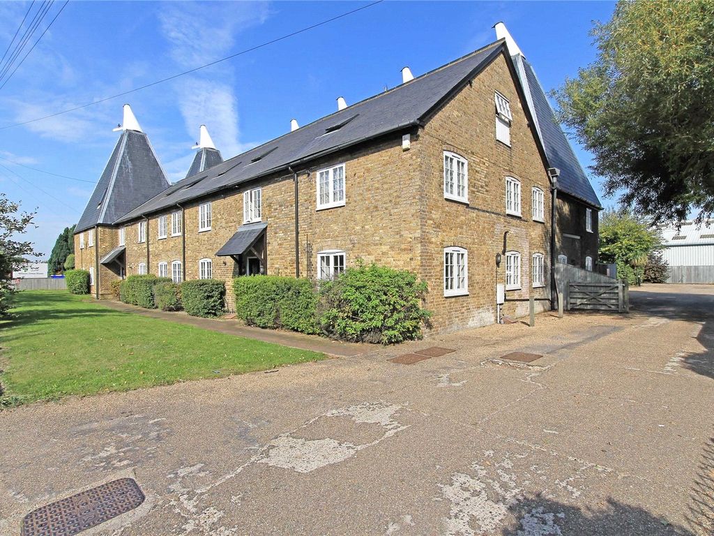 1 bed flat for sale in London Road, Teynham, Sittingbourne, Kent ME9, £ ...