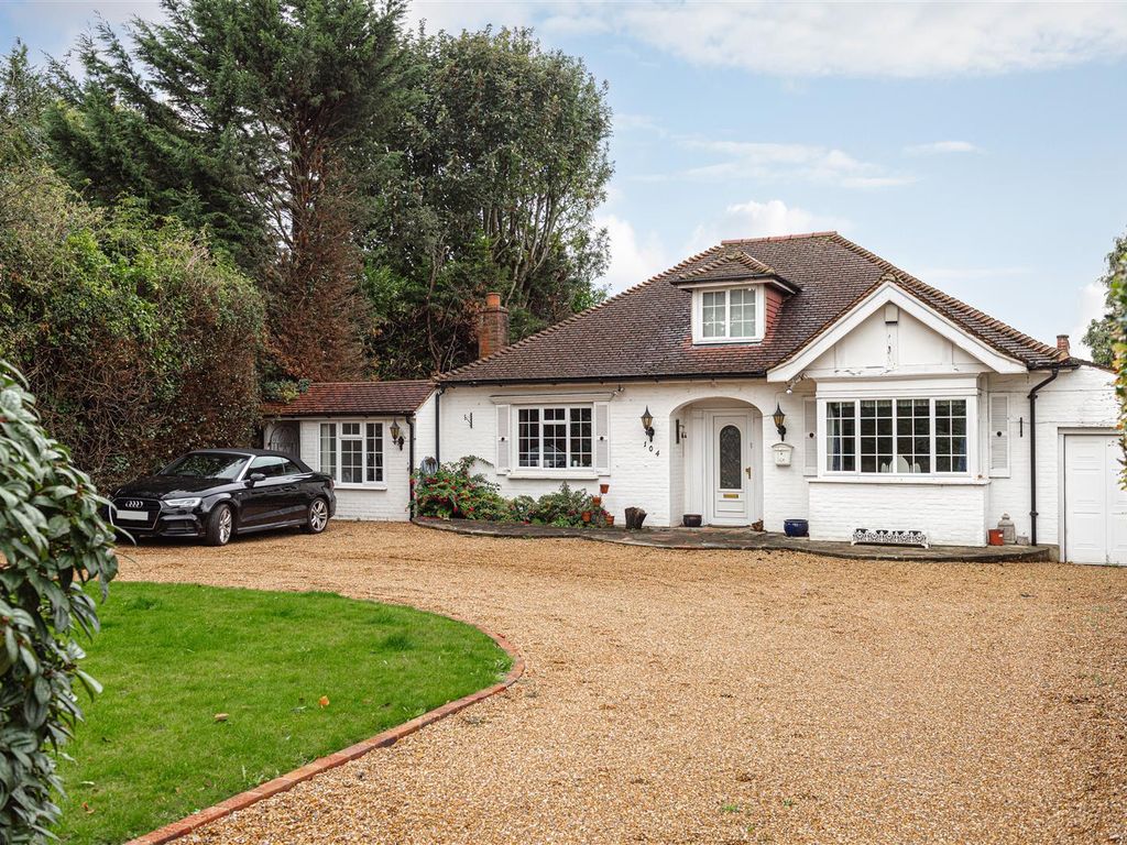 4 bed detached house for sale in Fir Tree Road, Banstead SM7, £ ...