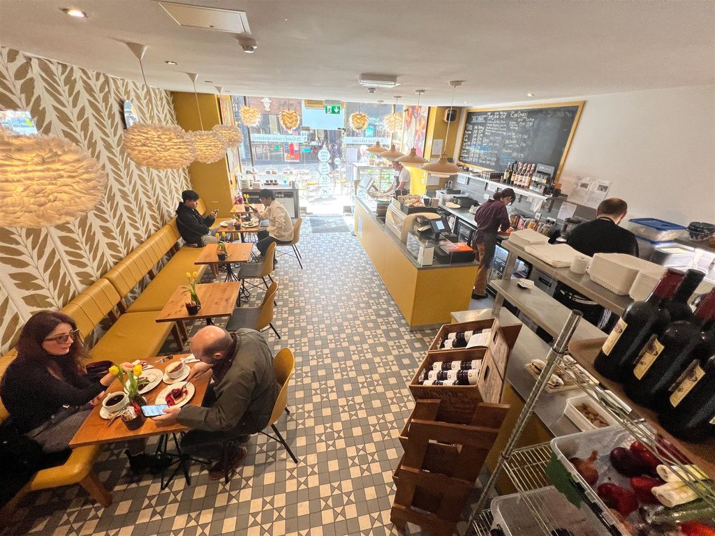 Restaurant for sale in Cafe & Sandwich Bars LS1, West Yorkshire, £ ...